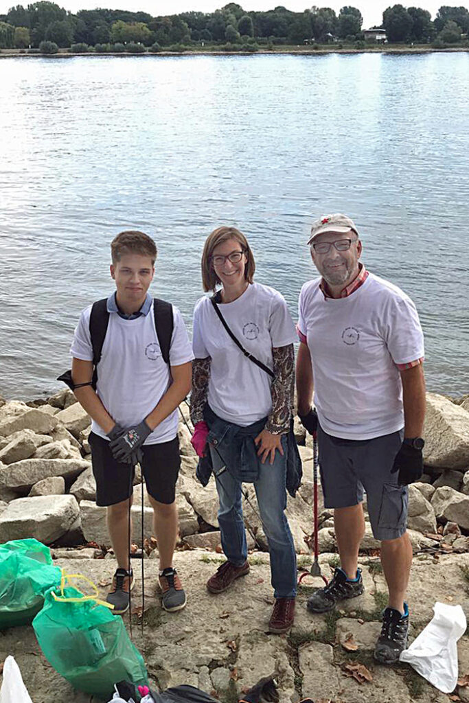 Rhine Clean-Up am 11.09.2021 - Bischöfliches Willigis Mainz: Gymnasium ...